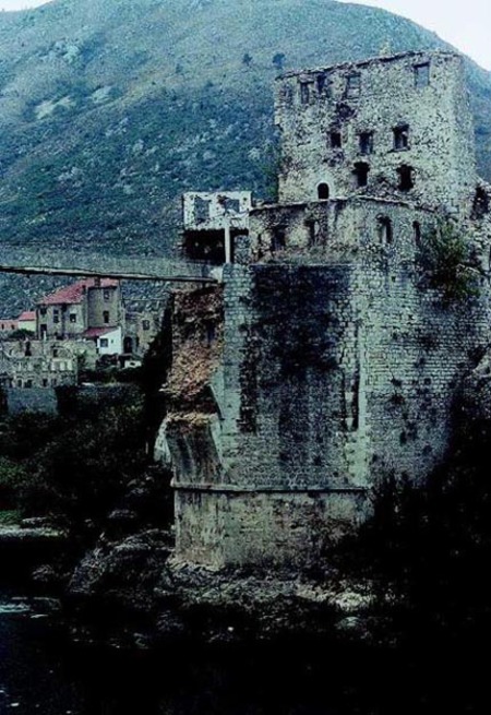 Rušenje mostarskih mostova s akcentom na rušenje Starog mosta